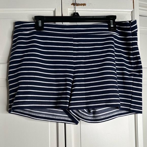STS sale to sable | Shorts | Sts Sale To Sable Navy And White Stripped ...